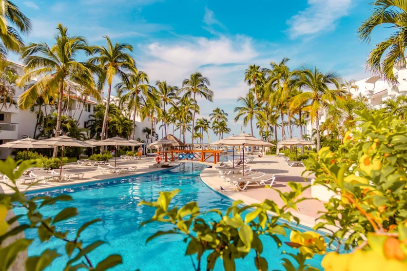 Marival Emotions | Descubre un paraíso de experiencias inolvidables en ...